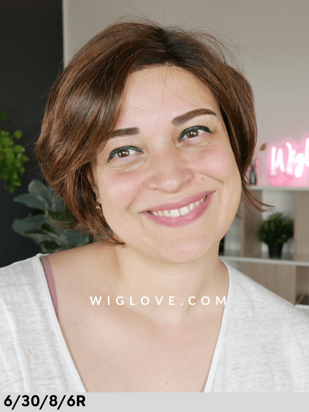 FOXTROT - Rokoko - Parrucca Sintetica corta - Dispositivo Medico — Wig Love